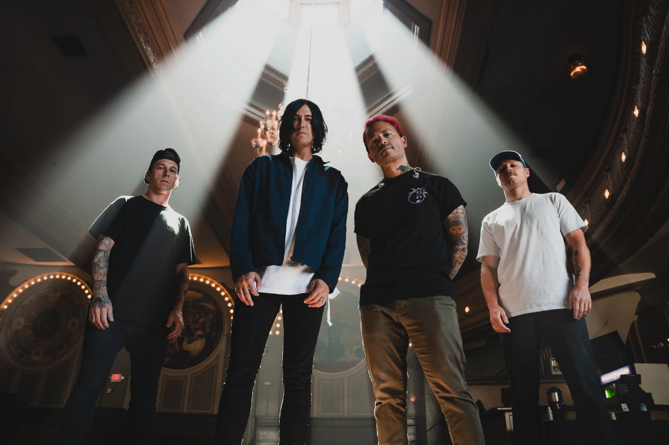 【NEWS】Sleeping With Sirensが新曲 “Don’t Let The Party Die” のMusic Videoを公開 ...